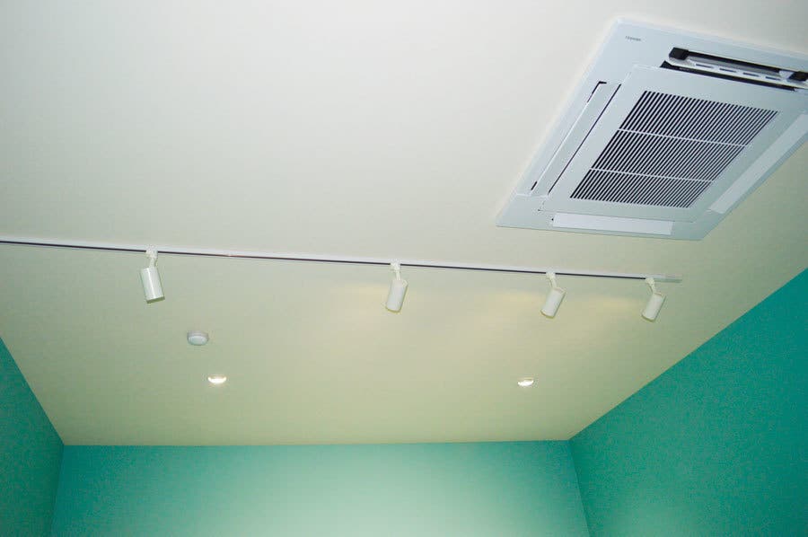 【踊ってみた／SNS映え祭壇撮影】少人数撮影特化型ダンススタジオ！ティファニーカラー背景に様々用途！駐車場完備（名古屋市中村区）の写真12