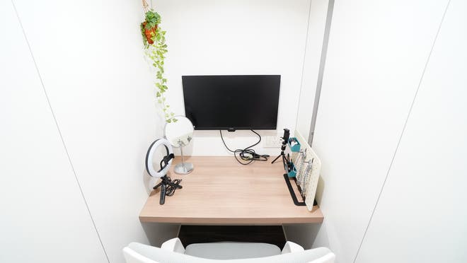 光回線導入<Pao Work 北千住No.3>完全個室⭐️WiFi/モニター/テレワーク/Web会議/面接の写真5