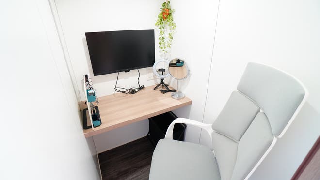 光回線導入<Pao Work 北千住No.6>完全個室⭐️WiFi/モニター/テレワーク/Web会議/面接の写真1