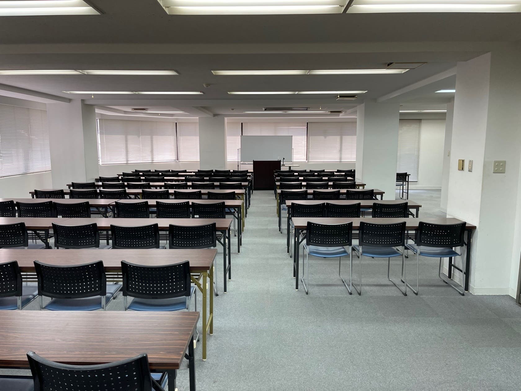 5F【半蔵門駅1分】貸会議室/プロジェクター/マイクの写真2