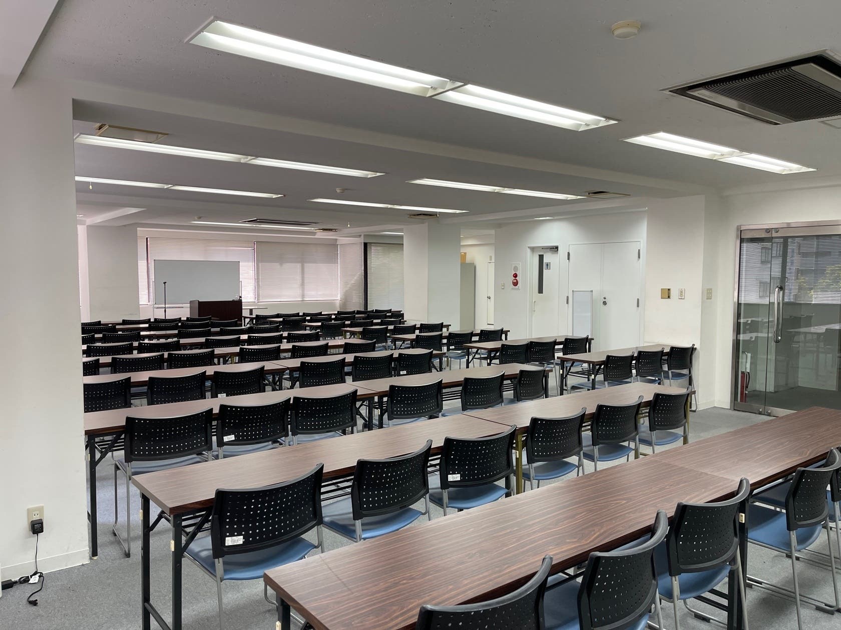 5F【半蔵門駅1分】貸会議室/プロジェクター/マイクの写真3