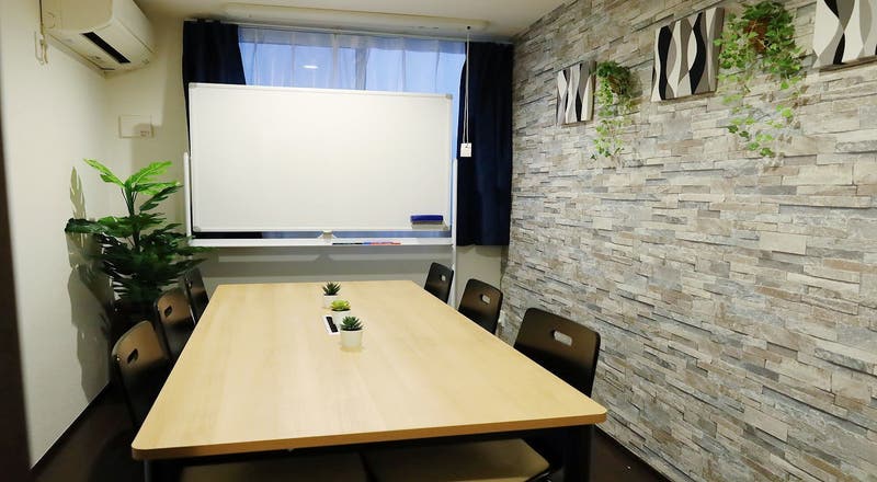 【赤羽駅徒歩圏内！8名利用可！】綺麗な室内！WiFi・プロジェクター・ホワイトボード全て無料！ふれあい貸し会議室 赤羽B