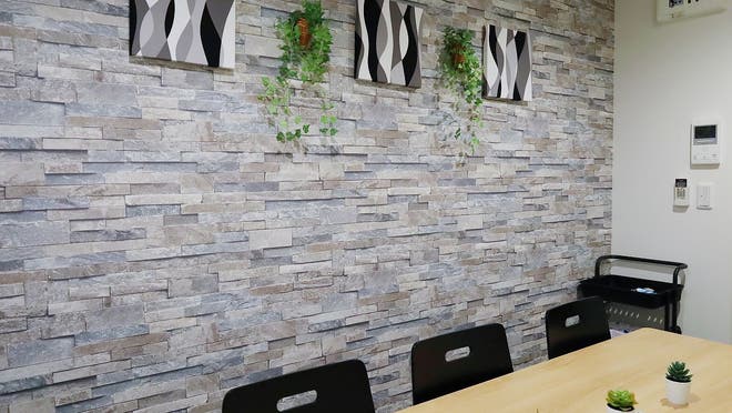 【赤羽駅徒歩圏内!8名利用可!】綺麗な室内!WiFi・プロジェクター・ホワイトボード全て無料!ふれあい貸し会議室 赤羽Bの写真4