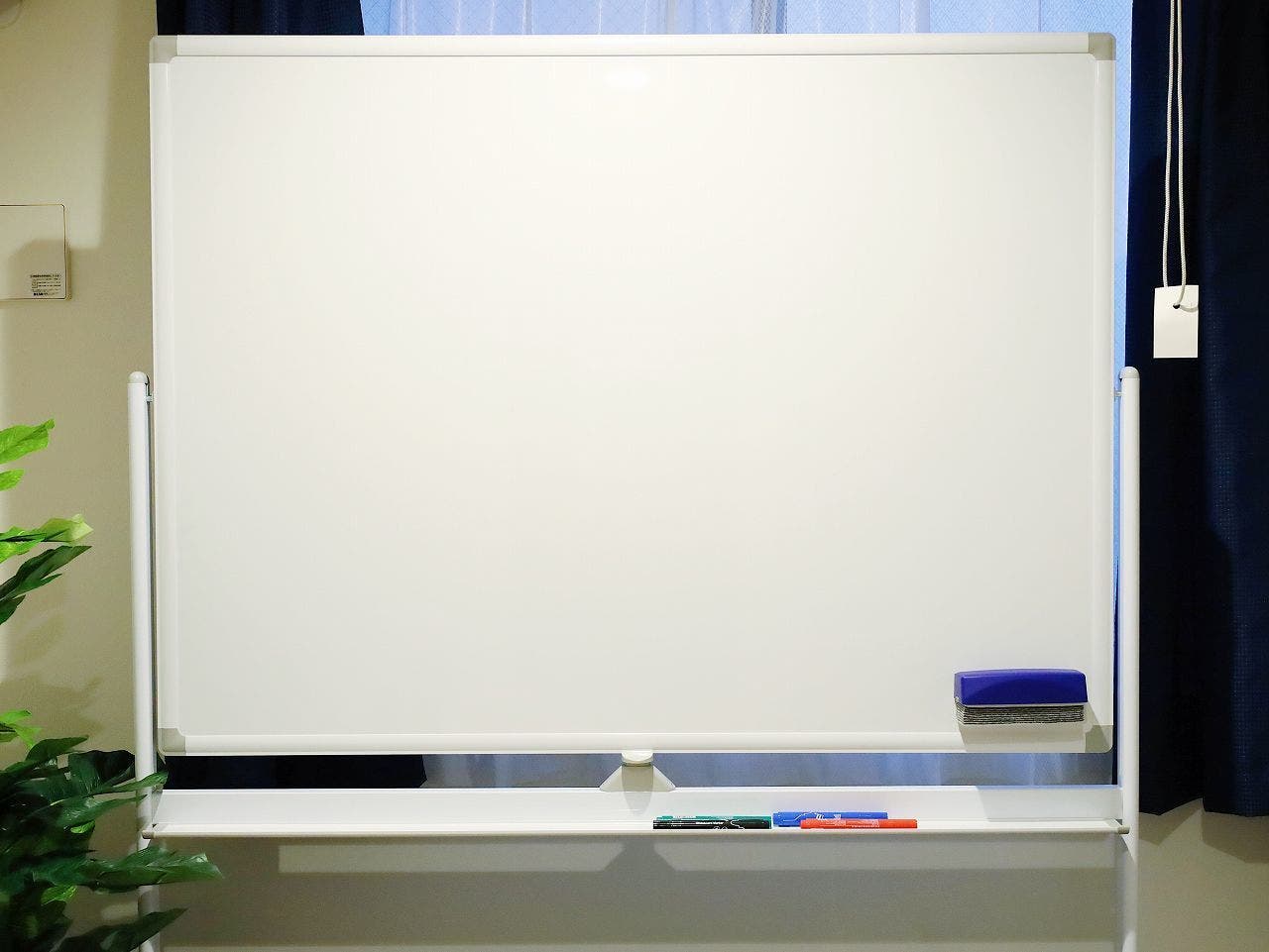 【赤羽駅徒歩圏内！8名利用可！】綺麗な室内！WiFi・プロジェクター・ホワイトボード全て無料！ふれあい貸し会議室 赤羽Bの写真9