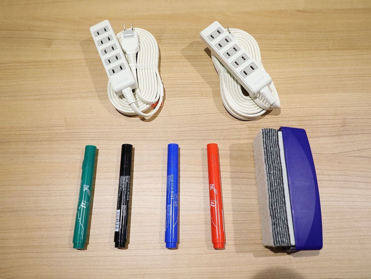 【赤羽駅徒歩圏内！8名利用可！】綺麗な室内！WiFi・プロジェクター・ホワイトボード全て無料！ふれあい貸し会議室 赤羽Bの写真11