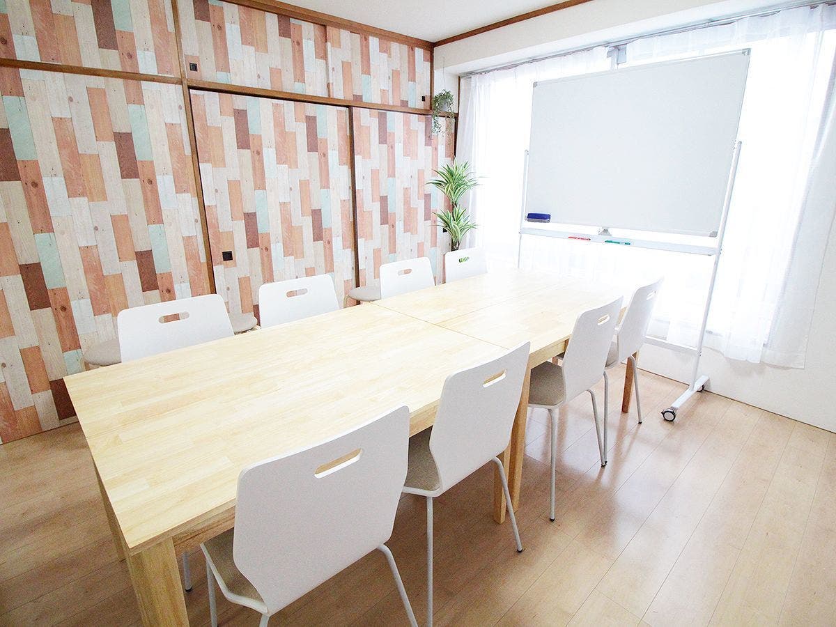 【下北沢駅2分！12名利用可！】綺麗な室内！WiFi・ホワイトボード全て無料！コモンズ会議室 下北沢の写真7