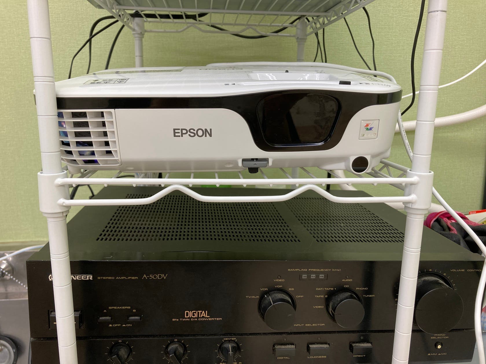 プロジェクターの画像1