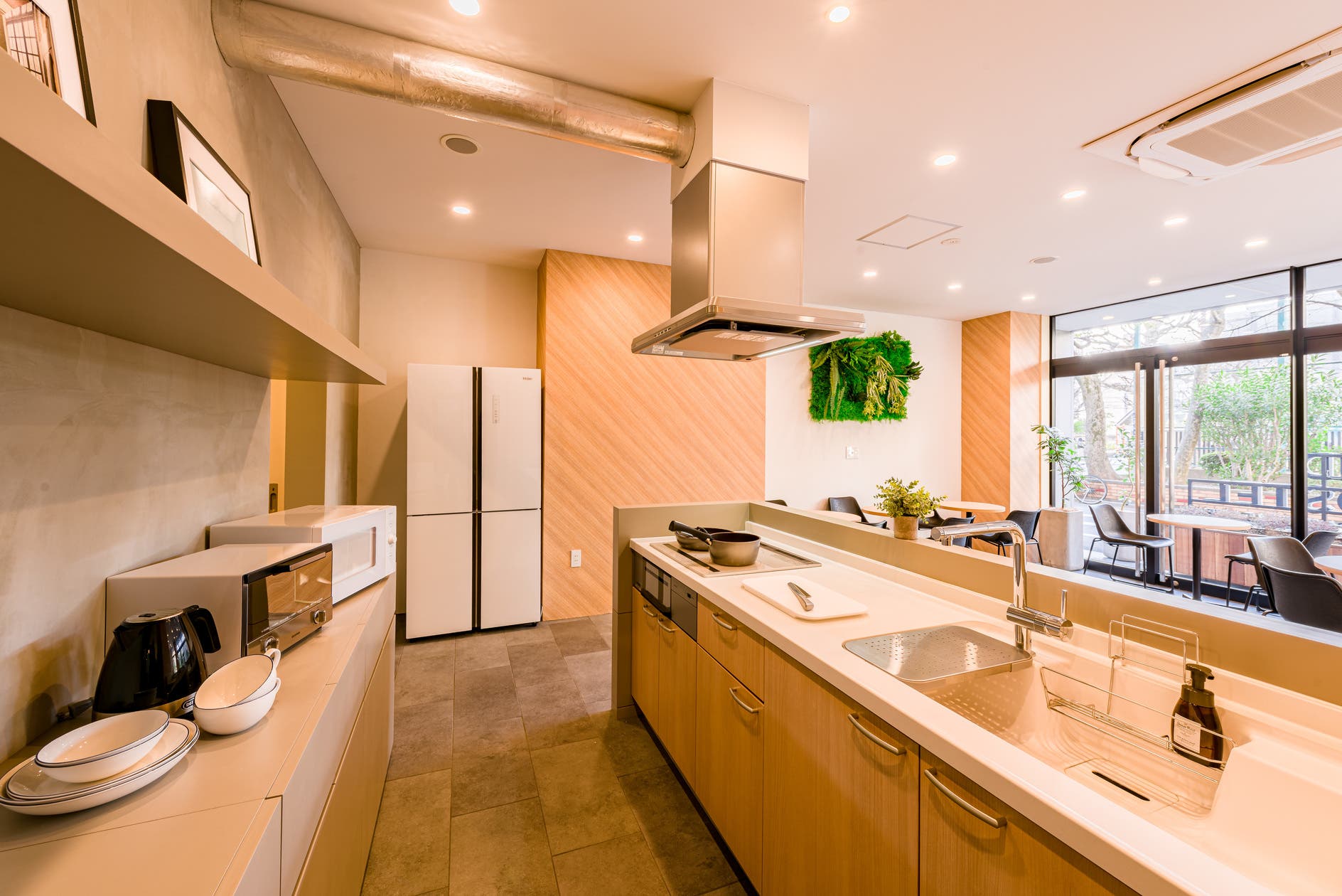 AND HOSTEL ASAKUSA KAPPABASHI -浅草駅徒歩6分のホステルで作業・勉強にの写真5