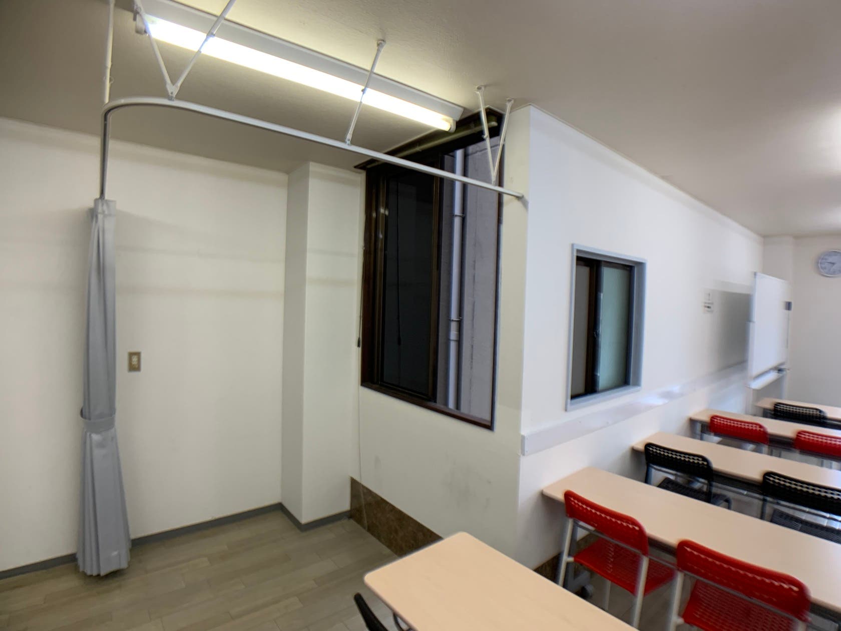 金沢駅徒歩8分、24時間・35名着席可、光Wi-Fi、プロジェクター＆大型スクリーン、セミナー・会議・リモートワークに便利の写真7