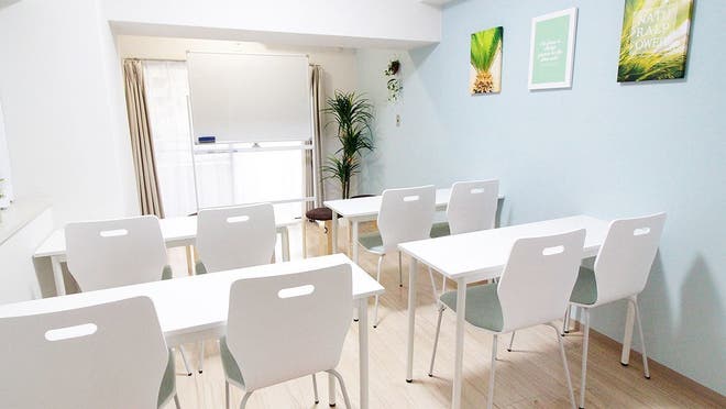 【乃木坂駅1分!12名利用可!】WiFi・プロジェクター・ホワイトボード全て無料!コモンズ会議室 六本木乃木坂東京ミッドタウン前の写真4