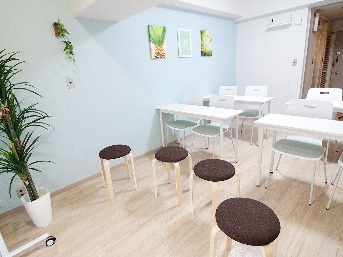 【乃木坂駅1分！12名利用可！】WiFi・プロジェクター・ホワイトボード全て無料！コモンズ会議室 六本木乃木坂東京ミッドタウン前の写真5