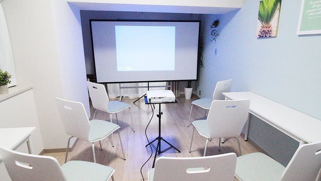 【乃木坂駅1分!12名利用可!】WiFi・プロジェクター・ホワイトボード全て無料!コモンズ会議室 六本木乃木坂東京ミッドタウン前の写真8