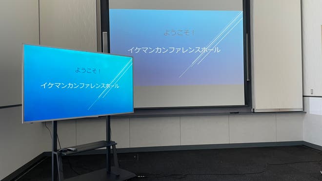 【堺筋本町駅 "目の前" 貸会議室】200人以上入る天井高くて明るい貸しホール(ABホール)の写真18