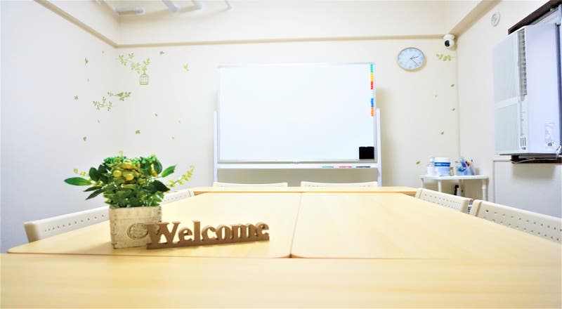 【門前仲町駅1番出口1分】⭐ホワイトボード・Wi-Fi・プロジェクター無料⭐会議・勉強・ボードゲームなどに最適です！