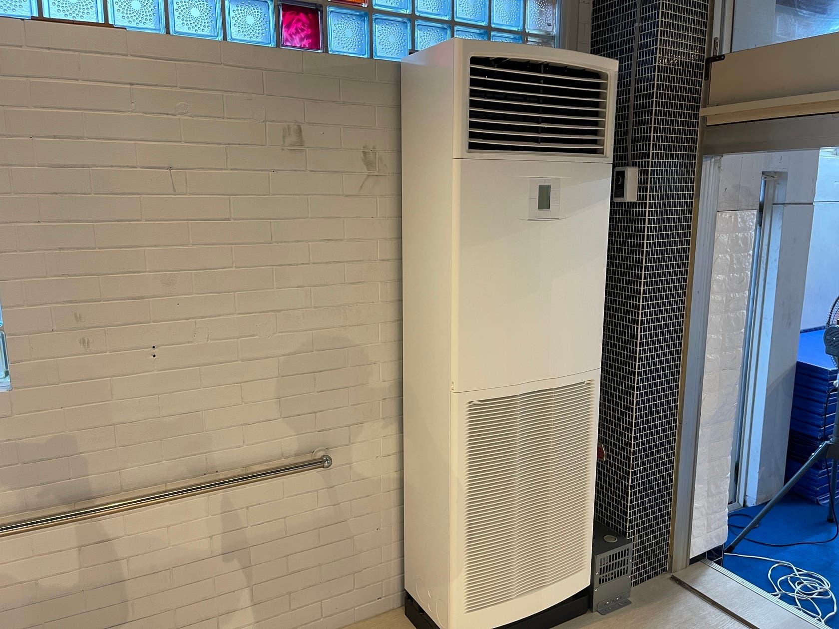 【元銭湯の多様性スタジオ】天井高6m☆アクロバット、殺陣やアクション・稽古場！！ダンスや撮影にも！！！の写真9