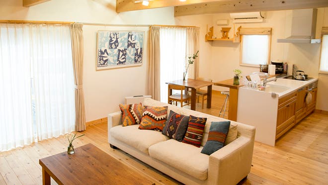 【キッチン付き自然光の一軒家ハウススタジオ】*ゲストハウスモシモ*ナチュラル・駅近・外観撮影OKの写真1