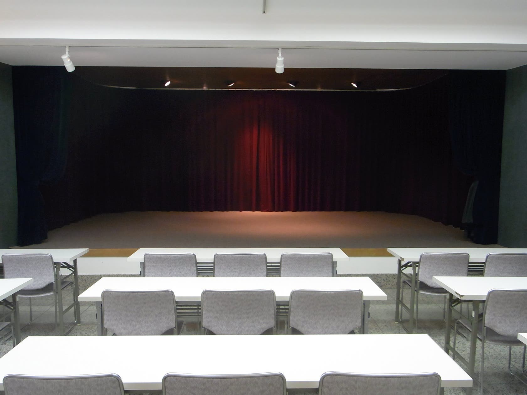 【蔵前】蔵前駅すぐ！デザイン性の高い貸ホール( 3F ステージ＋大ホール 50名）の写真6