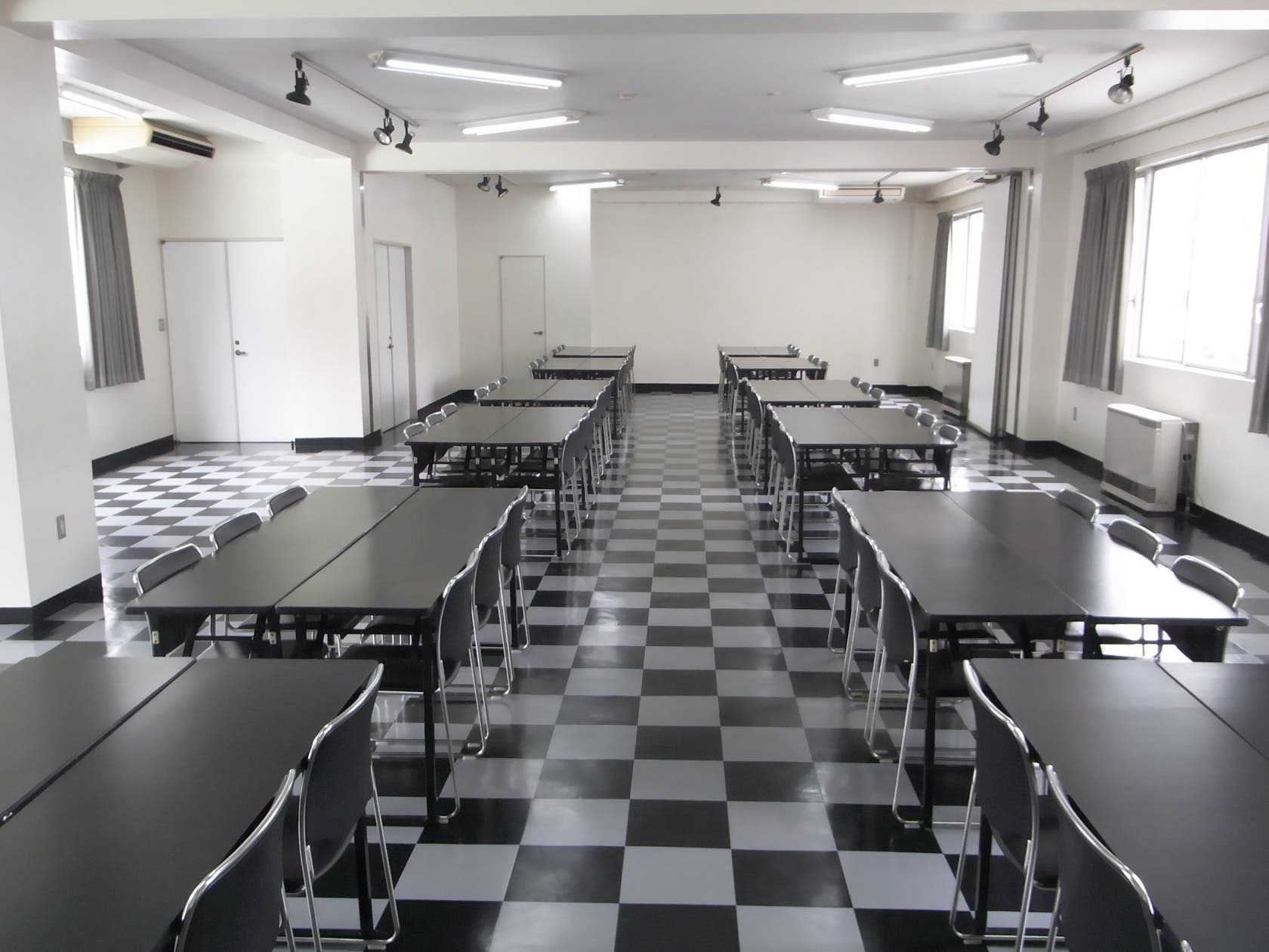 【蔵前】蔵前駅すぐ！デザイン性の高い貸ホール(4F 小ホール 24名）の写真3