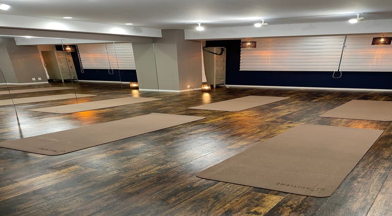 『北越谷西口徒歩1分の好立地』『完全個室スタジオ』『ちょっとお洒落な室内空間』是非ご利用ください。