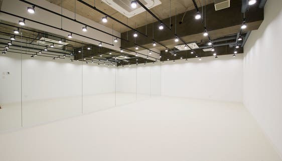 山形市七日町でダンスができる防音の無人レンタルスタジオ!の写真1