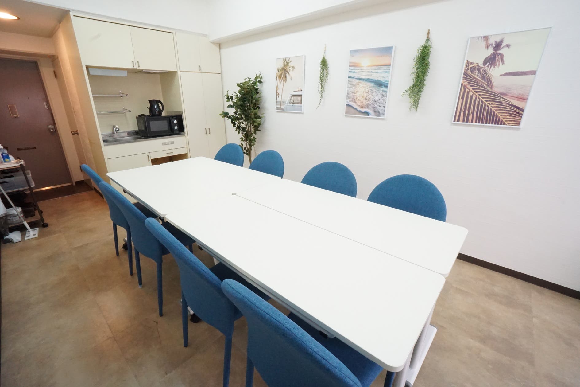 ⭐️光回線導入！⭐️＜北浜ワークスペース＞完全個室✨モニター/有線＋Wi-Fi/ホワイトボード/テレワーク/会議/商談/作業場所の写真3