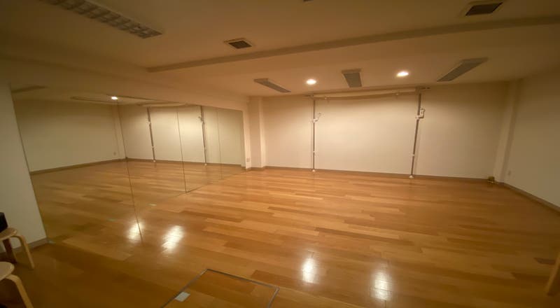 【神保町駅から徒歩2分】ダンス、ボイトレ、演技稽古ができるレンタルスペース