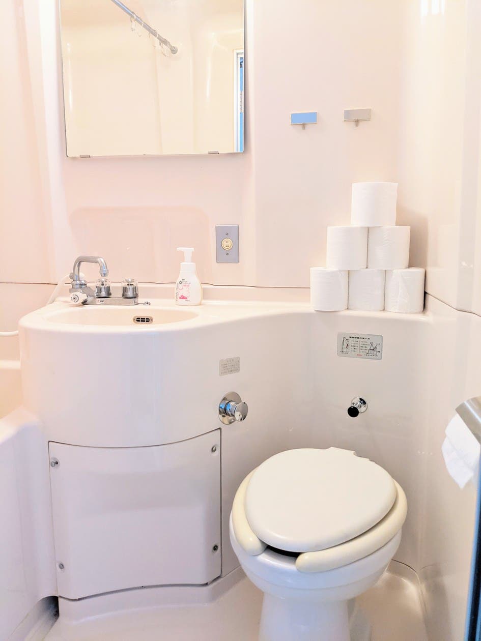 【Wi-Fi無料】新大阪駅から徒歩10秒の貸し会議室の写真6