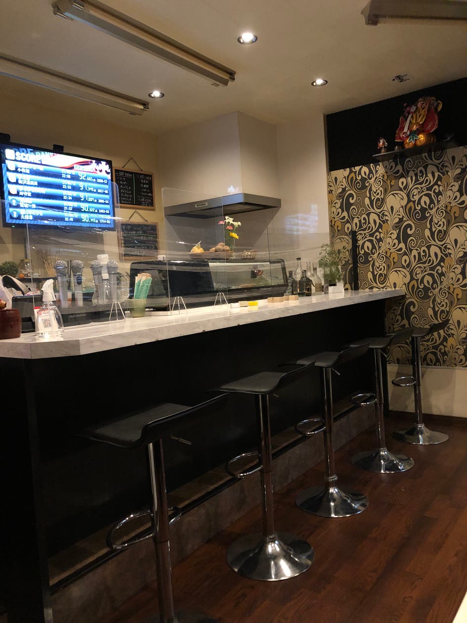 静岡駅から車で15分位のカラオケスナックですの写真5