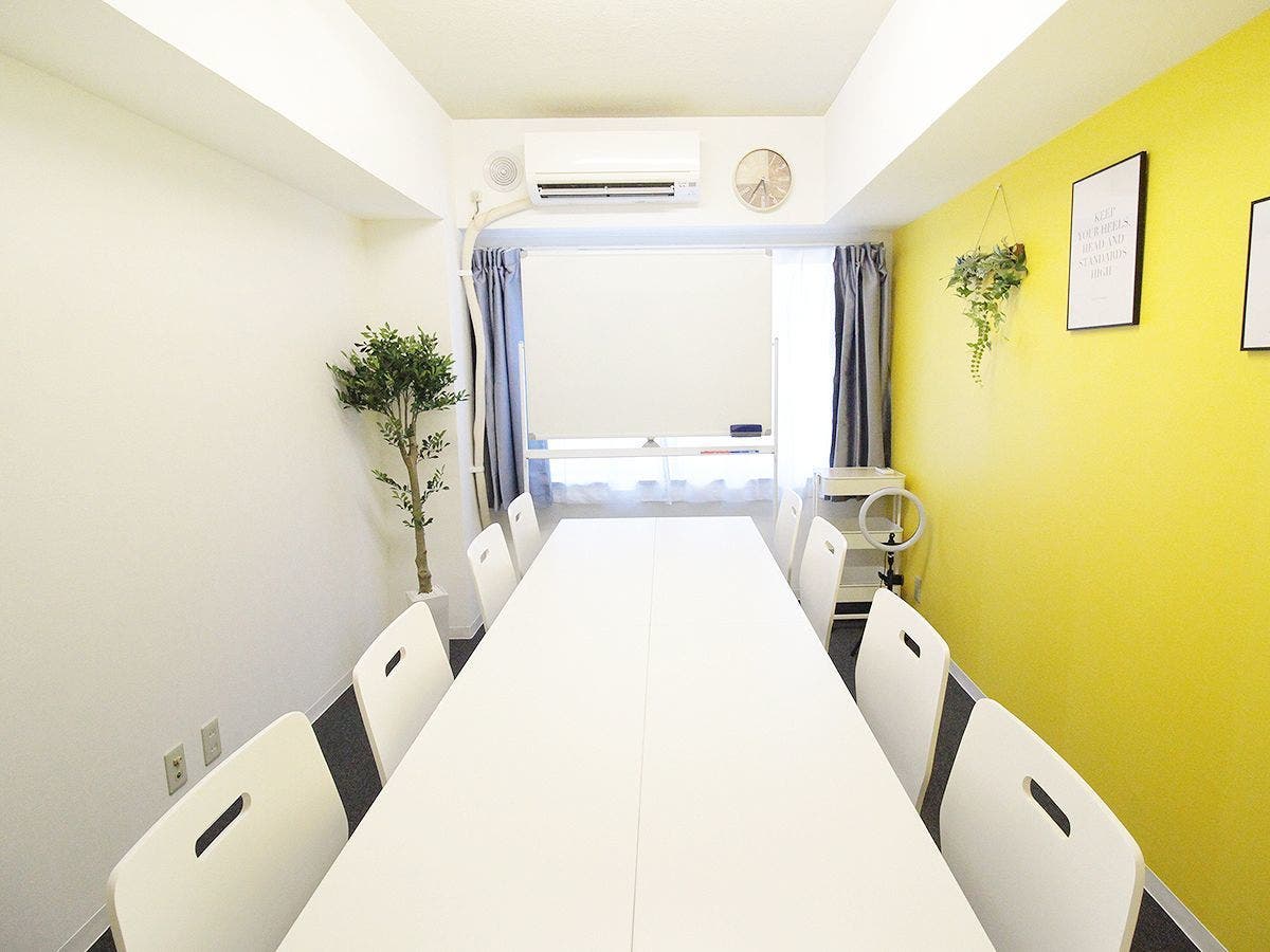 【茅場町駅/日本橋駅3分！10名利用可】WiFi・プロジェクター・ホワイトボード全て無料！土足可！ふれあい貸し会議室 日本橋Aの写真2