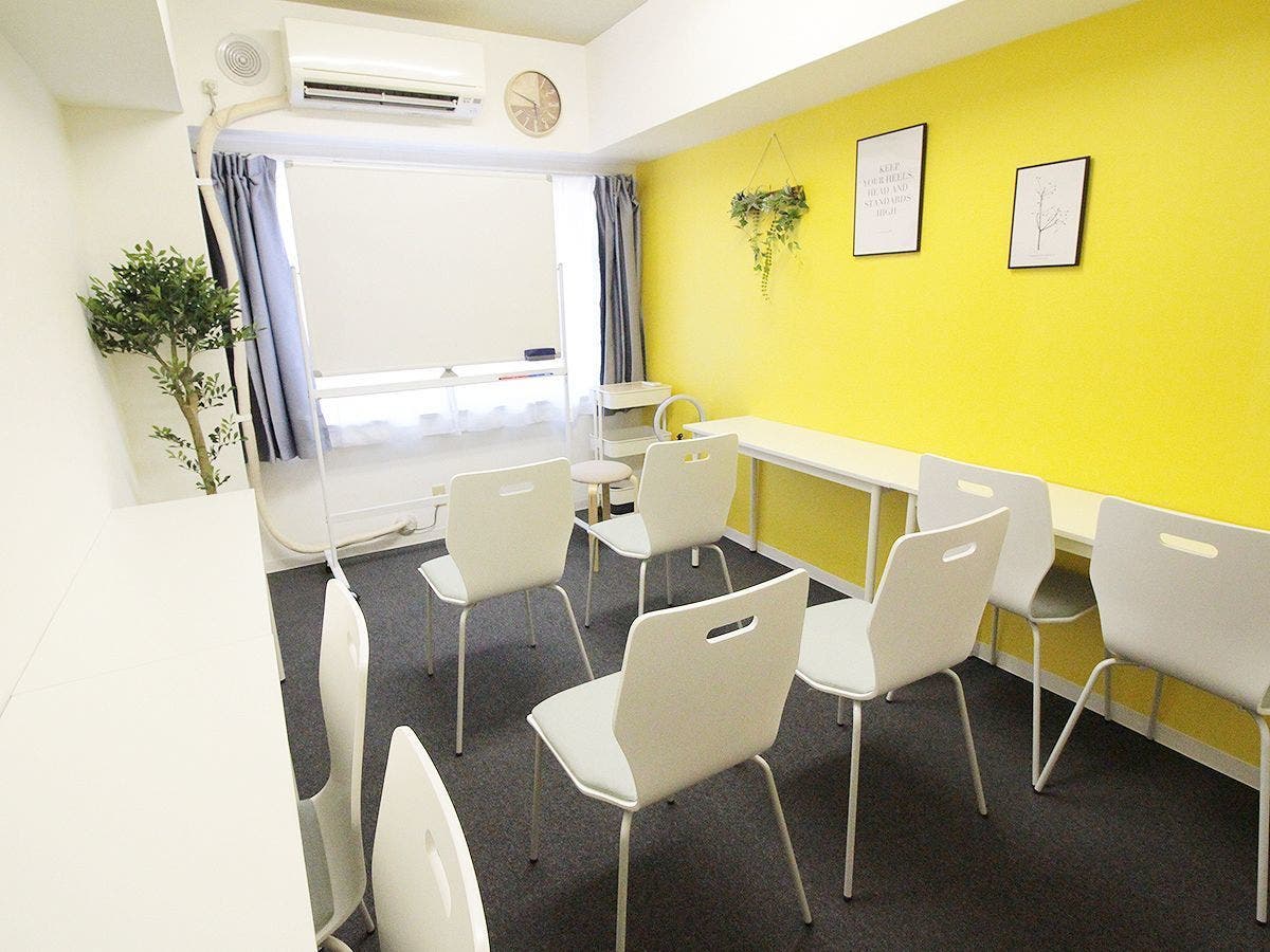 【茅場町駅/日本橋駅3分！10名利用可】WiFi・プロジェクター・ホワイトボード全て無料！土足可！ふれあい貸し会議室 日本橋Aの写真5