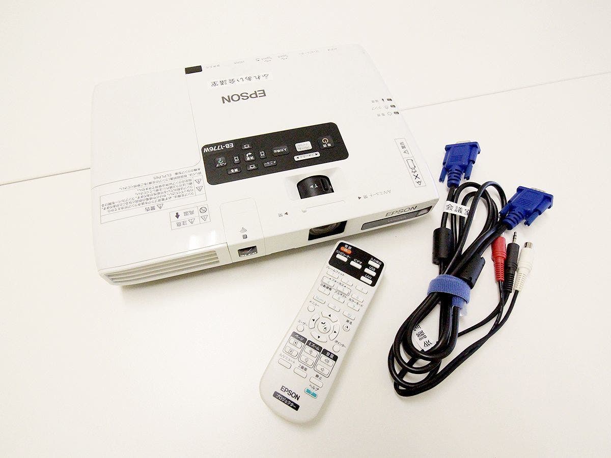 【茅場町駅/日本橋駅3分！10名利用可】WiFi・プロジェクター・ホワイトボード全て無料！土足可！ふれあい貸し会議室 日本橋Aの写真9