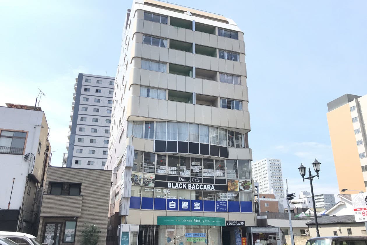 第三会議室 3名掛け最大24席【高崎駅徒歩7分 販売利用OK】プロジェクター|スクリーン|ホワイトボード|Wi-Fi|無料の写真10