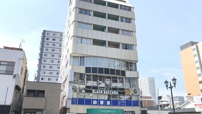 第二会議室 3名掛け最大30席【高崎駅徒歩7分 販売利用OK】プロジェクター|スクリーン|ホワイトボード|Wi-Fi|無料の写真9