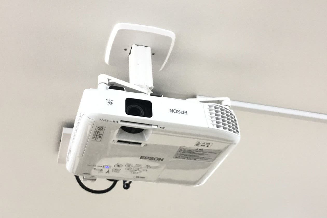 Room2 最大60席【高崎駅徒歩7分 販売利用OK】TVモニター|プロジェクター|スクリーン|ホワイトボード|Wi-Fi|無料の写真8