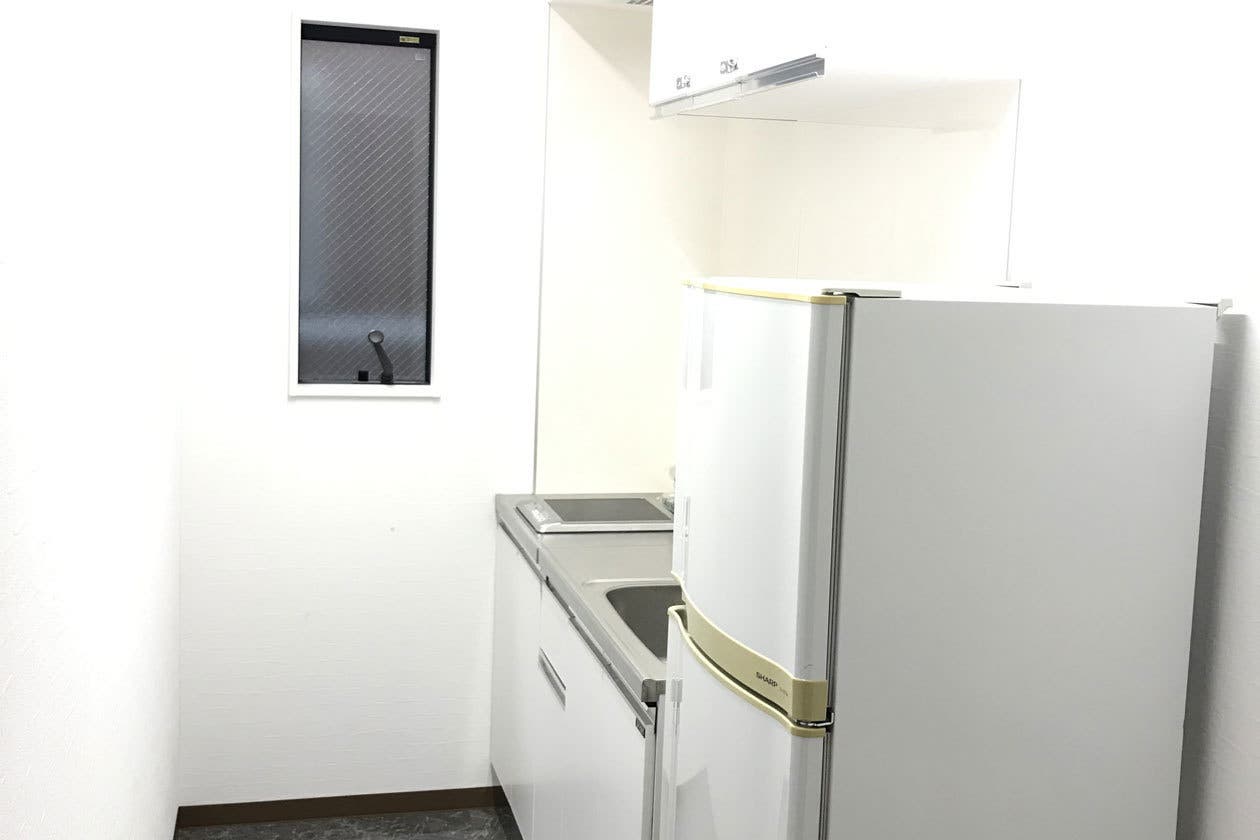 Room2 最大60席【高崎駅徒歩7分 販売利用OK】TVモニター|プロジェクター|スクリーン|ホワイトボード|Wi-Fi|無料の写真10