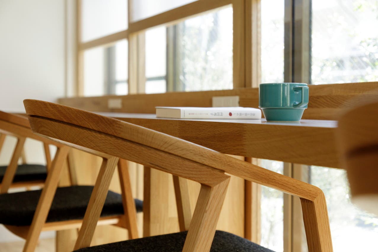 大塚駅から徒歩9分。一軒家をリノベしたおしゃれなブック&ガーデンカフェです。の写真9