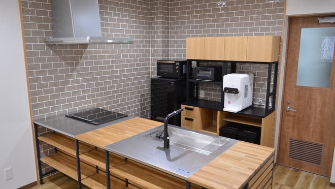 【キッチン付き路面オープンスペース!飲食・飲酒OK!】メトロ中津駅徒歩1分/イベント(ボドゲ会・マルシェ)・セミナー・交流会の写真2