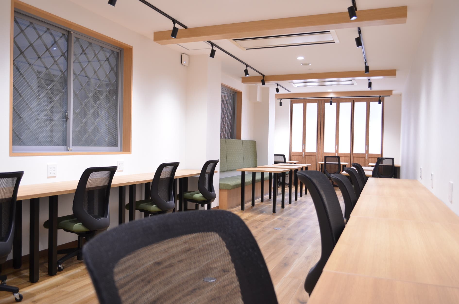 【キッチン付き路面オープンスペース！飲食・飲酒OK！】メトロ中津駅徒歩1分/イベント(ボドゲ会・マルシェ)・セミナー・交流会の写真4