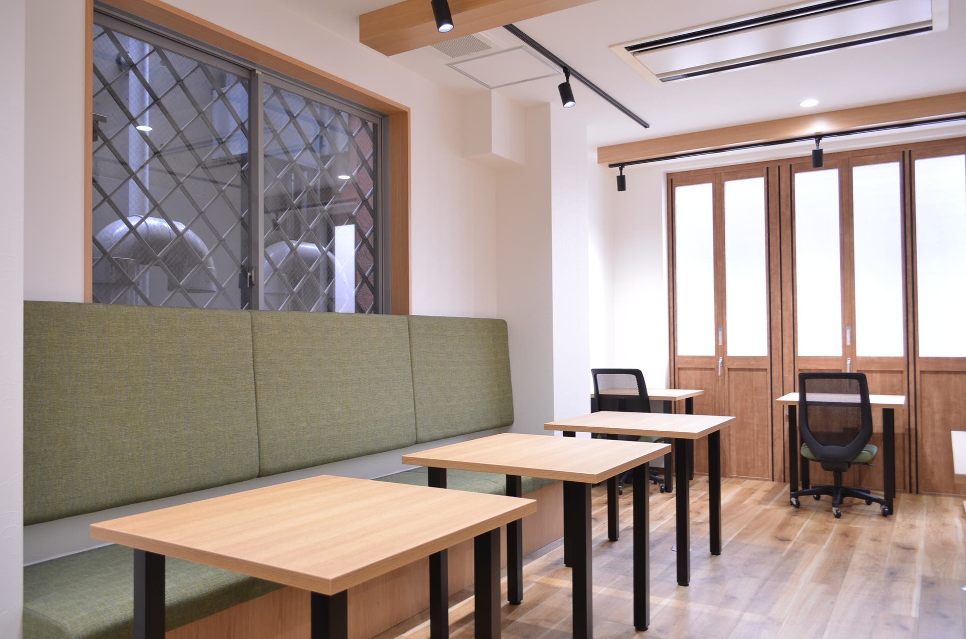 【キッチン付き路面オープンスペース！飲食・飲酒OK！】メトロ中津駅徒歩1分/イベント(ボドゲ会・マルシェ)・セミナー・交流会の写真5