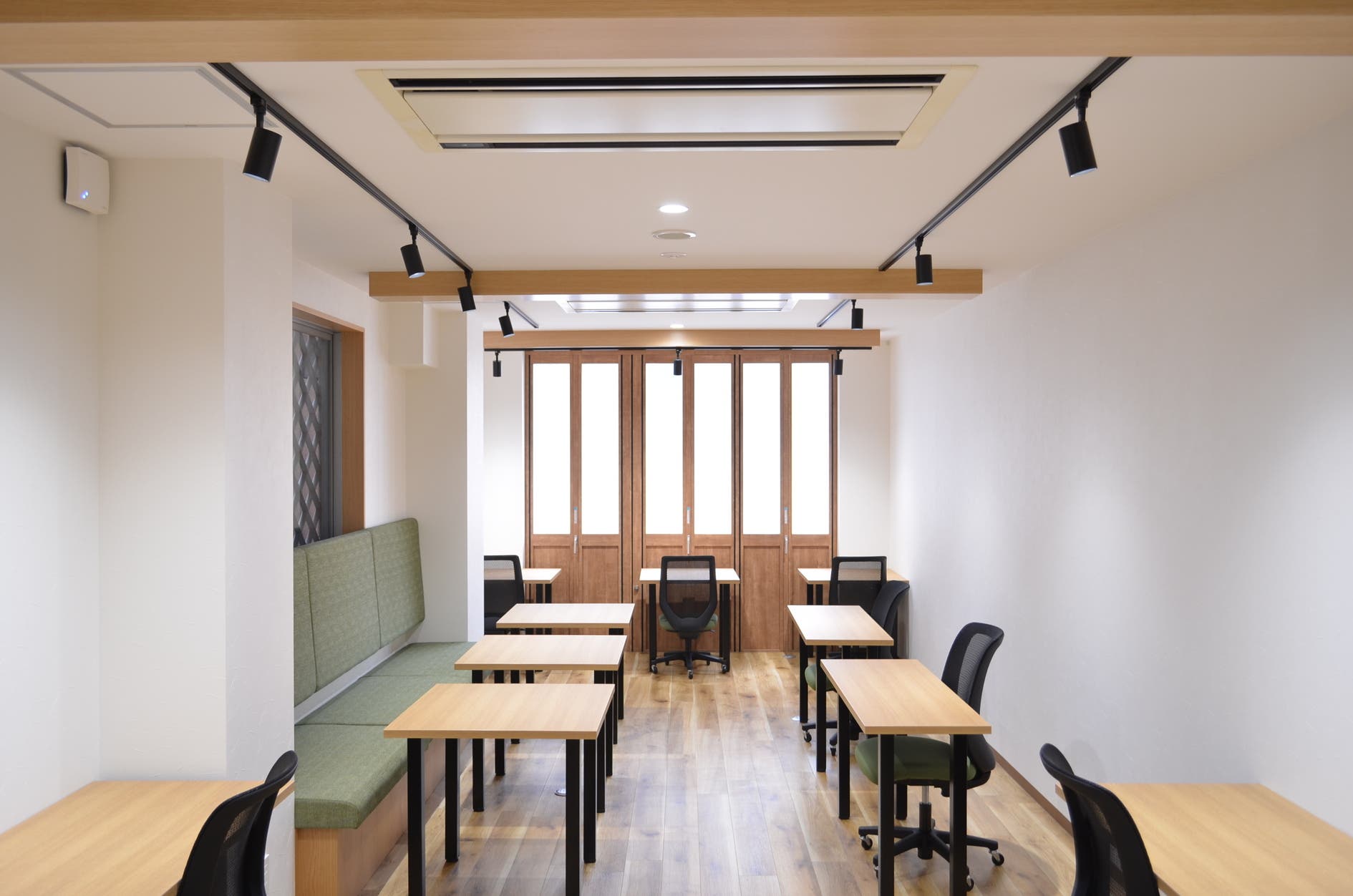 【キッチン付き路面オープンスペース！飲食・飲酒OK！】メトロ中津駅徒歩1分/イベント(ボドゲ会・マルシェ)・セミナー・交流会の写真7