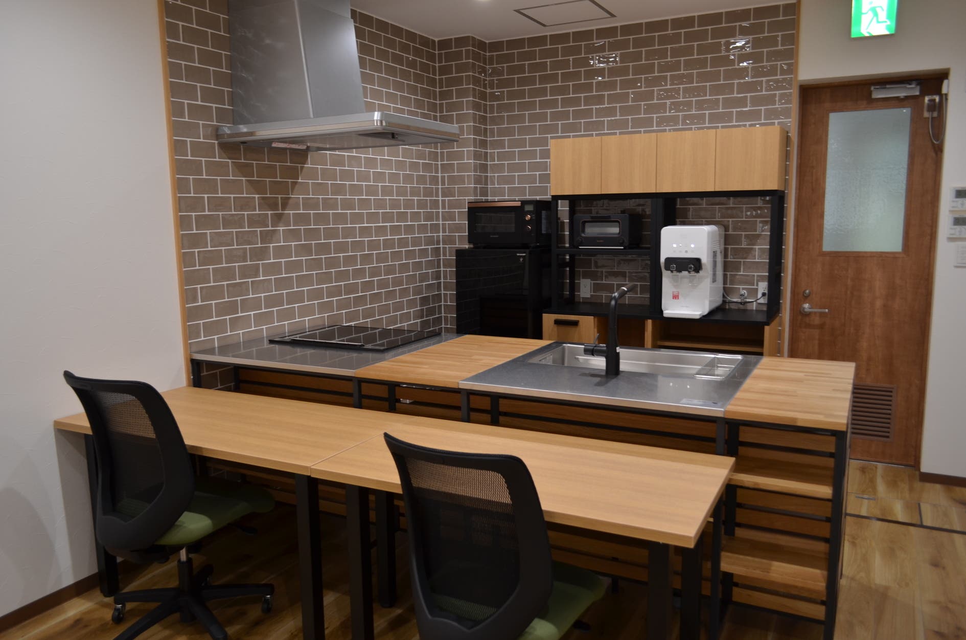 【キッチン付き路面オープンスペース！飲食・飲酒OK！】メトロ中津駅徒歩1分/イベント(ボドゲ会・マルシェ)・セミナー・交流会の写真10