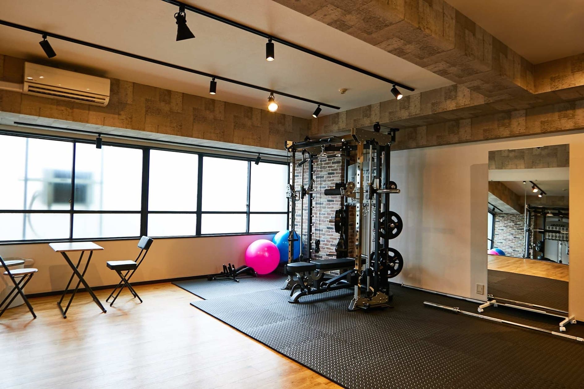 【西中島南方駅徒歩1分NEWオープン】貸切型個室レンタルジム～パーソナル、ヨガ、ダンスOK！の写真14