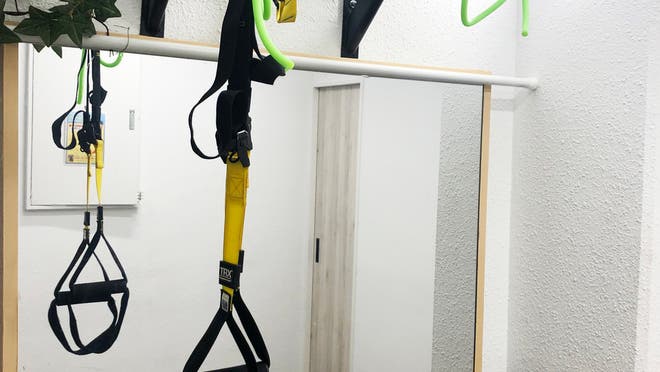 個室タイプのトレーニングペース!パーソナルトレーニングや自主トレに!オンラインでのウェブミィーティングにもご利用頂けます。の写真5