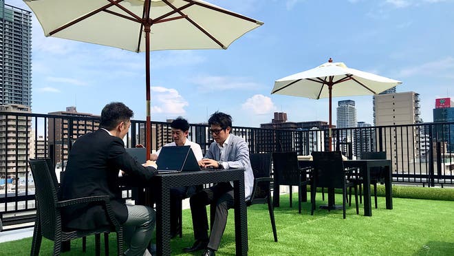 約70坪の屋上スペース!MV・PV動画撮影に人気!少人数の静かな会合など用途多数。屋上直通エレベーター・水道・コンセント完備!の写真8