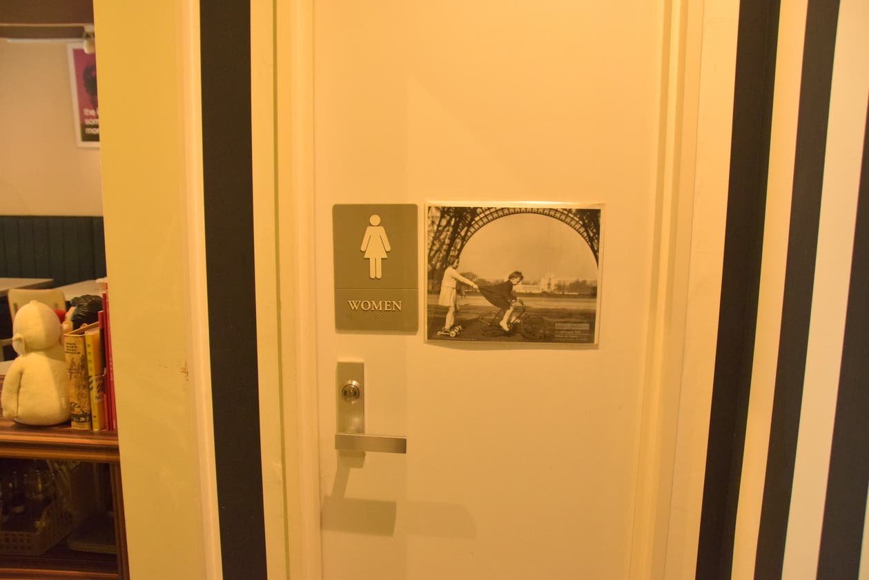 【虎ノ門駅徒歩３分】開放感のあるオープンテラス付きカフェ！大画面プロジェクターも完備！の写真10