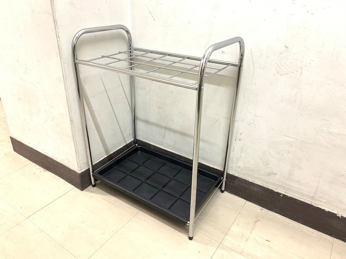 日本橋駅徒歩１分の利便性。低価格＆完全個室の応接室＆会議室。バルセロナチェア、シャンデリア。つくろいだり、デスクワークも可能。の写真9