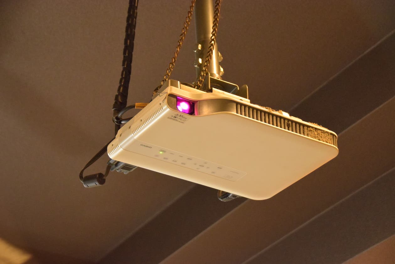 【虎ノ門駅徒歩３分】開放感のあるオープンテラス付きカフェ！大画面プロジェクターも完備！の写真13