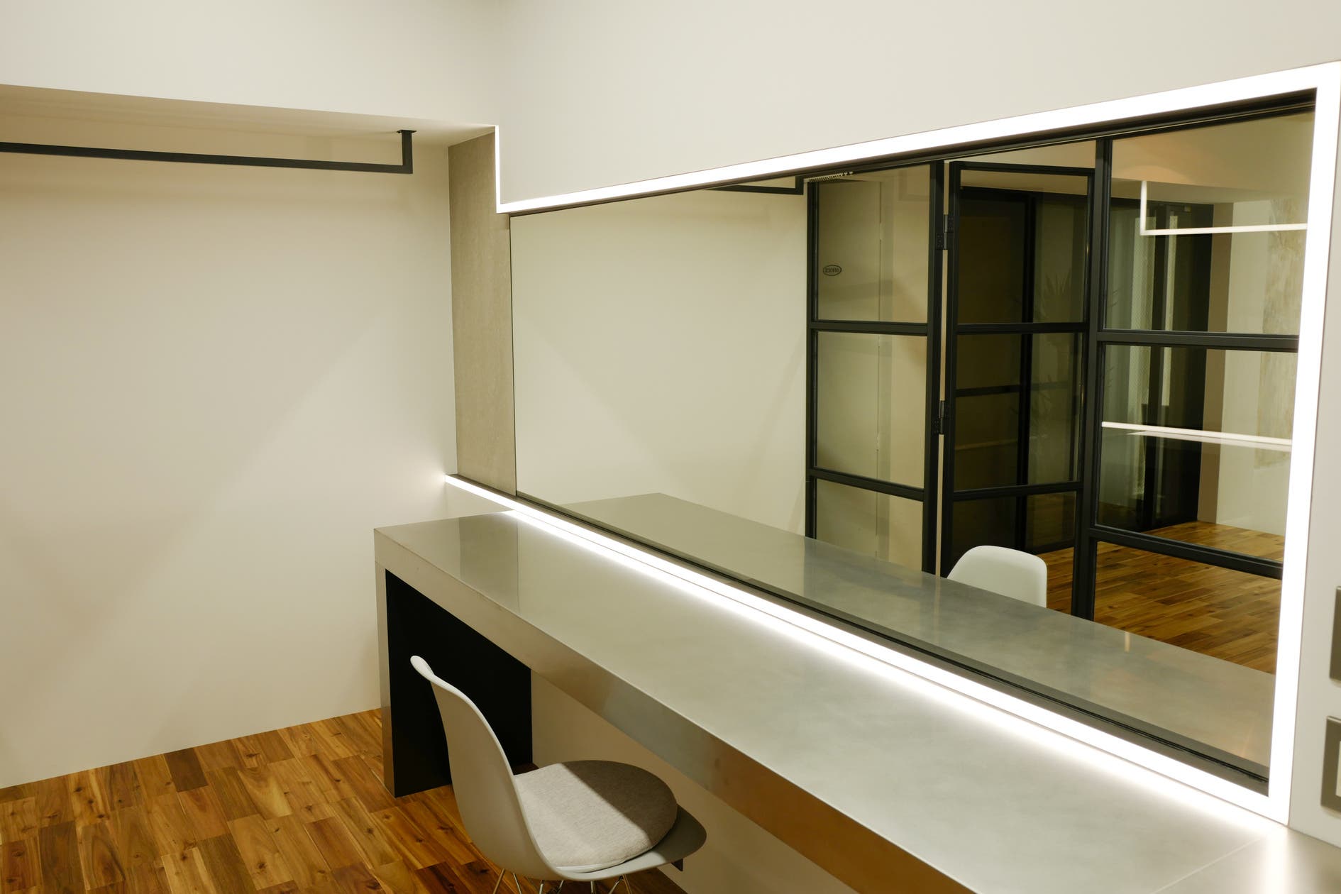 【大好評✨レビュー割継続実施中！】５周年記念割引イベント！渋谷・富ヶ谷のレンタルフォトスタジオの写真5