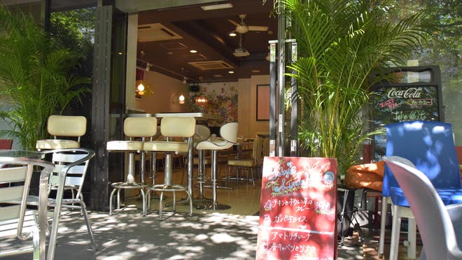 【虎ノ門駅徒歩3分】開放感のあるオープンテラス付きカフェ!大画面プロジェクターも完備!の写真5