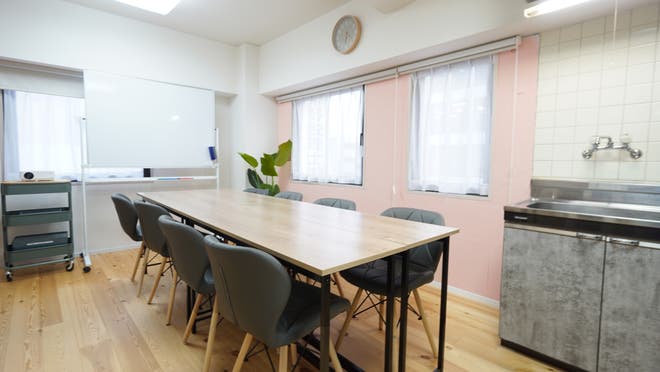 【マイスぺ24元町スペース】NEW 貸会議室12名★JR神戸線元町駅3分★WiFi・プロジェクター無料の写真1
